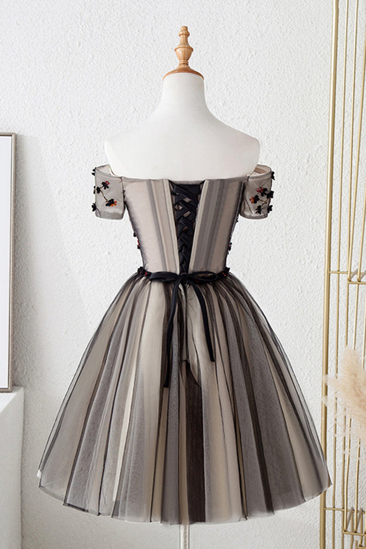 Black Cute Off the Shoulder Floral Prom Dresses, Short Black Homecomin ...